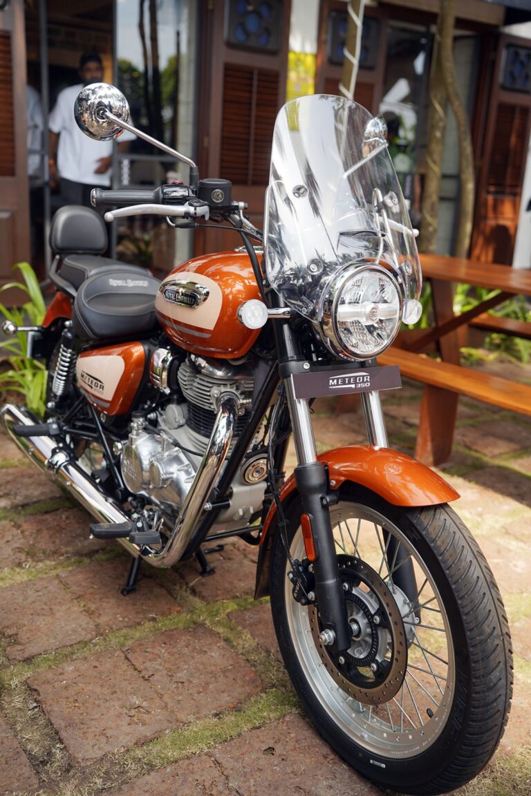 Royal Enfield Meteor 350 Sundowner Orange special edition launched ...